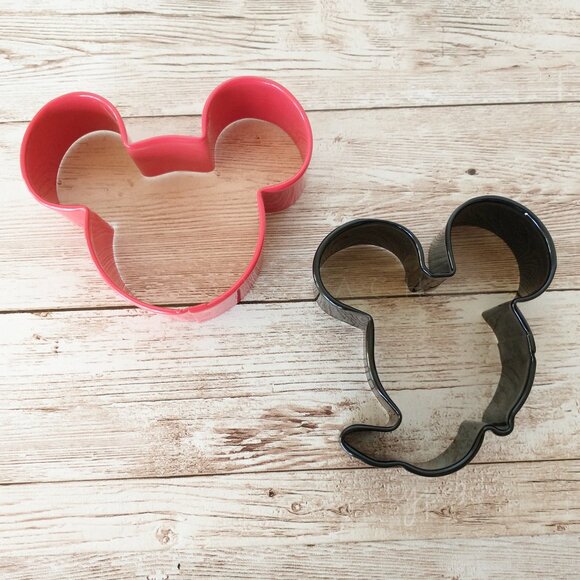 Wilton | Kitchen | Mickey Mouse Cookie Cutters 2 Pack Mickey Ears Face ...